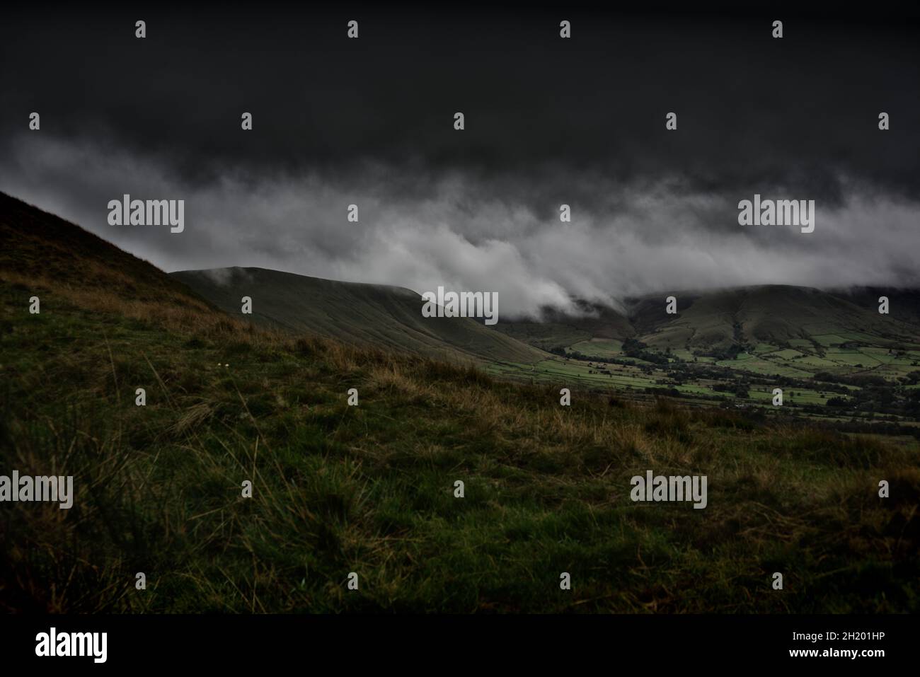looking across from Mam tor Stock Photo - Alamy