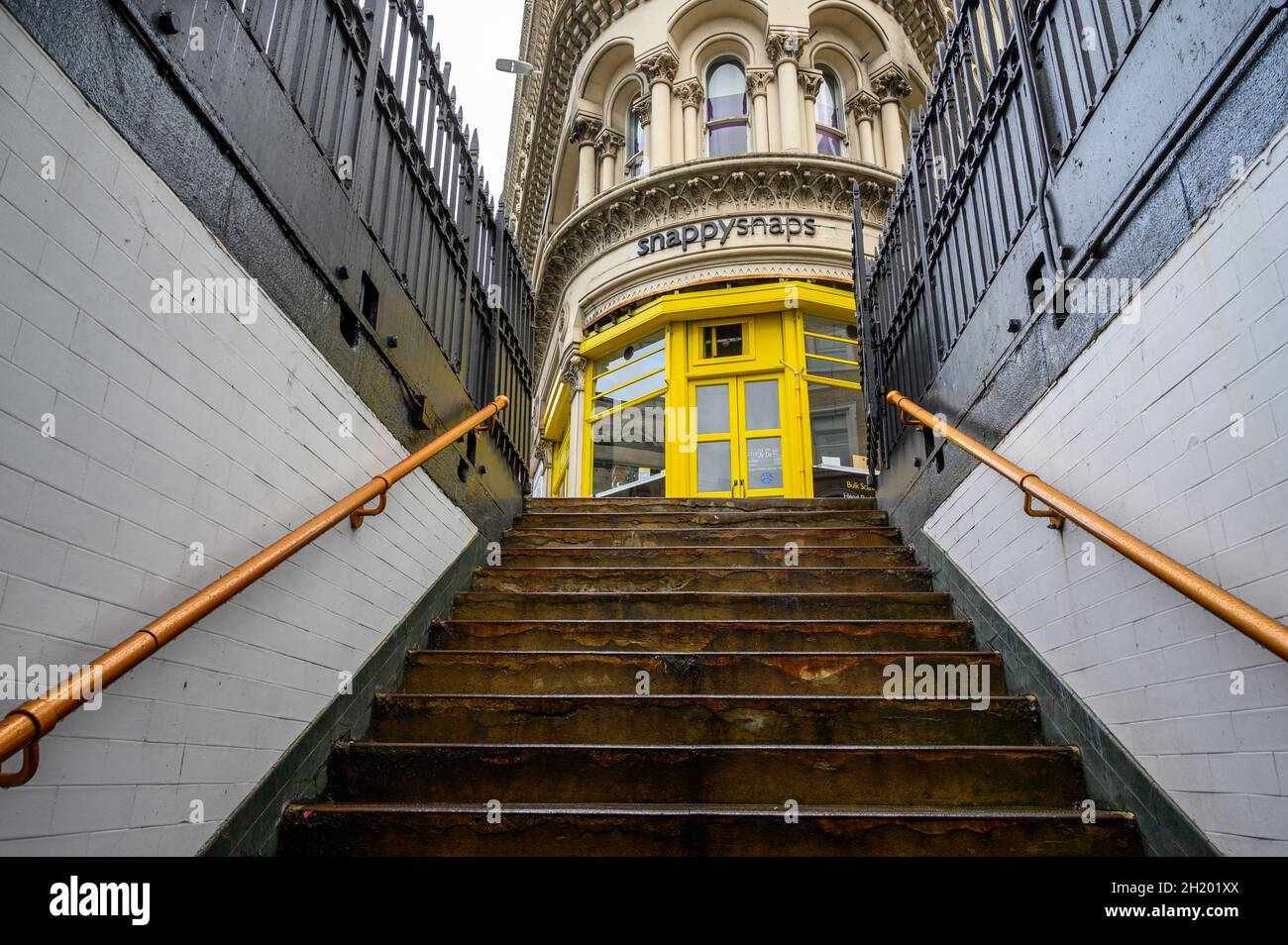 Digital mansion hi-res stock photography and images - Alamy