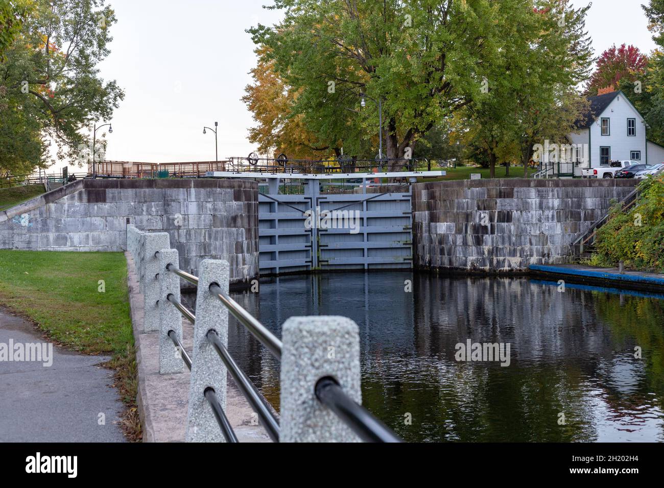Hogs back locks hi-res stock photography and images - Alamy