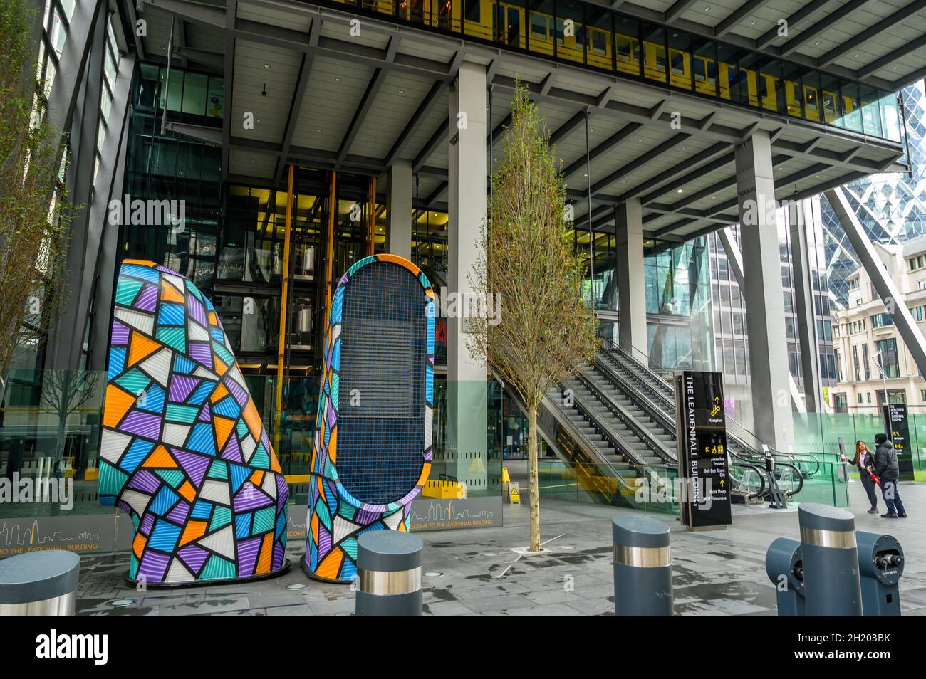 Leadenhall building london entrance hi-res stock photography and images ...