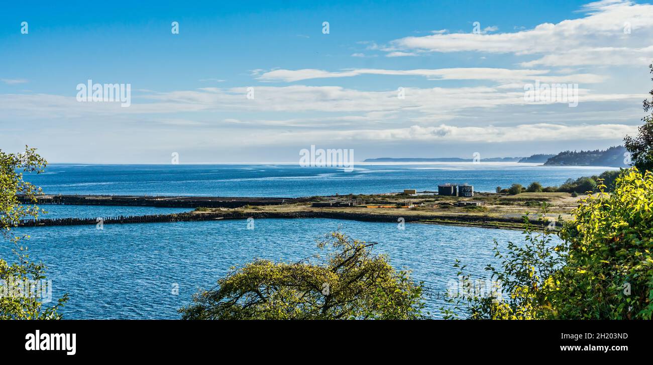 A view od the Port Angles shoreline Stock Photo - Alamy