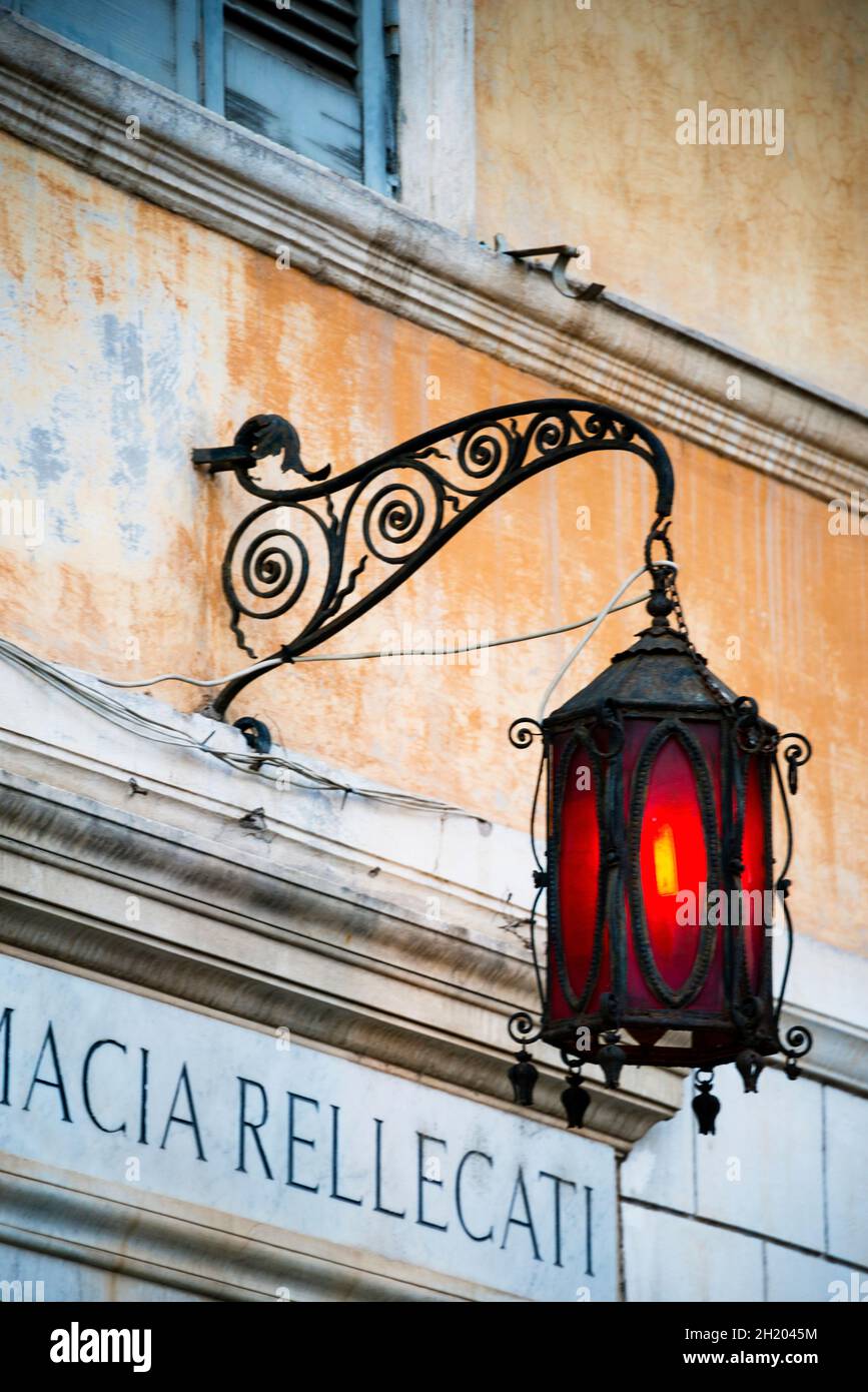 Italy rome farmacia in city hi-res stock photography and images - Alamy