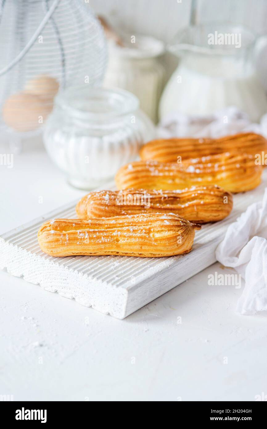 Ready to eat eclairs hi-res stock photography and images - Alamy