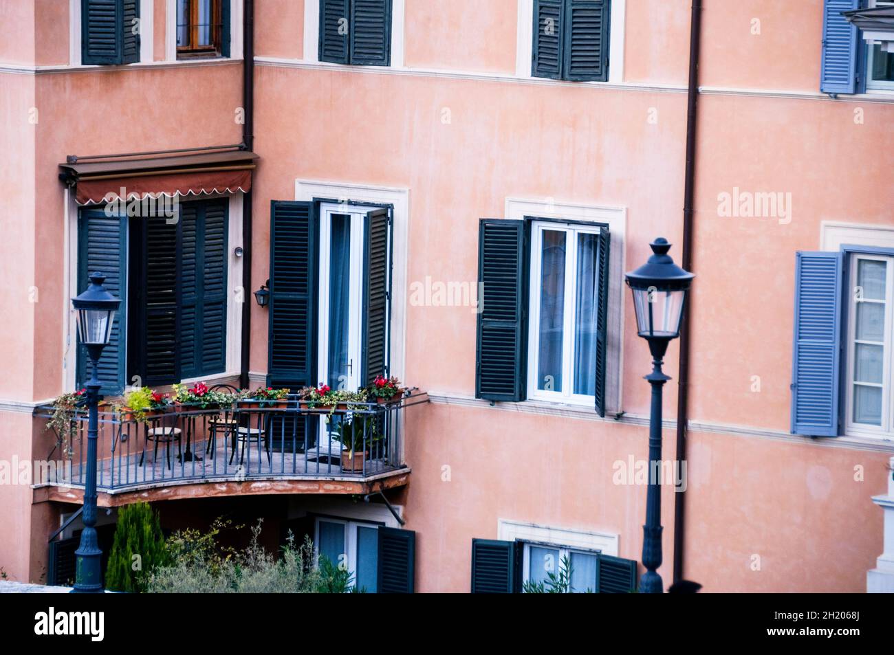 Curved balcony by the Spanish Steps in Rome, Italy Stock Photo - Alamy