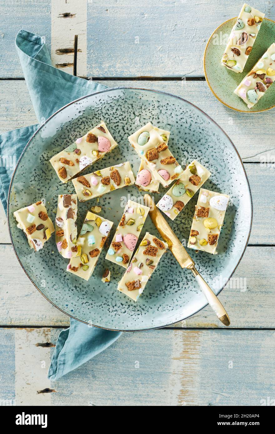 White cake birds eye view hi-res stock photography and images - Alamy