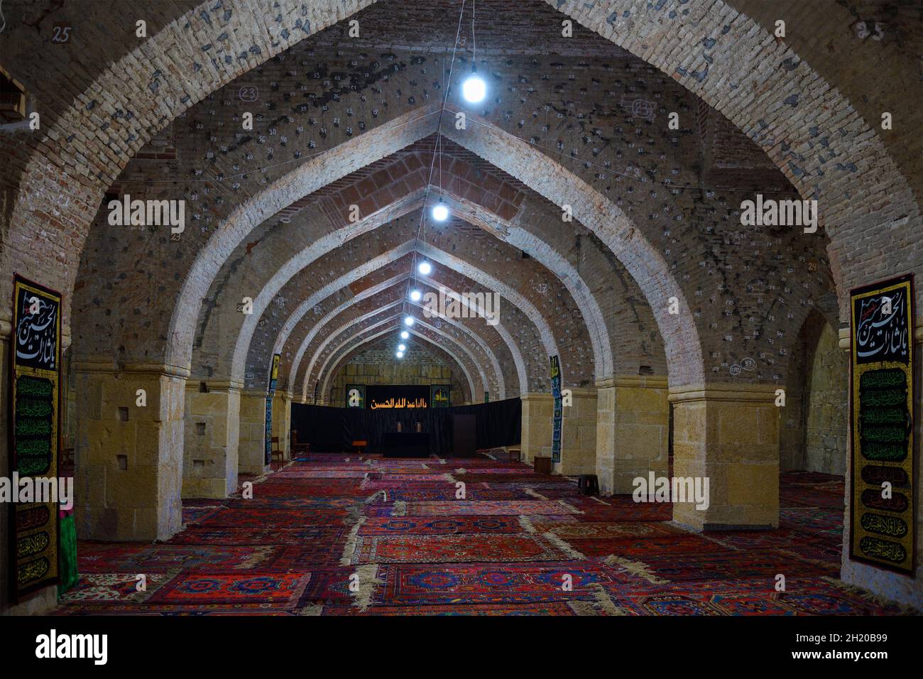 Interior old mosque hi-res stock photography and images - Alamy