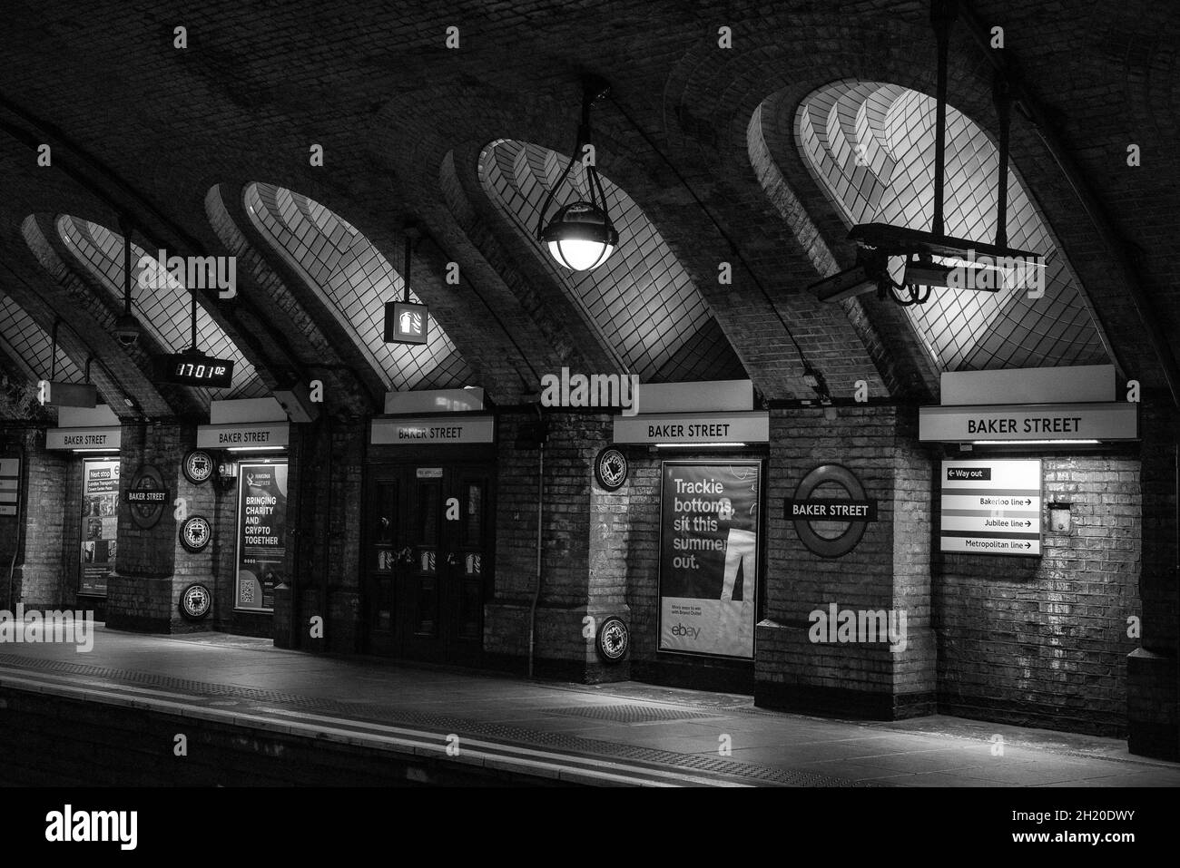 Platform of the Historic Baker Street London Underground Station ...