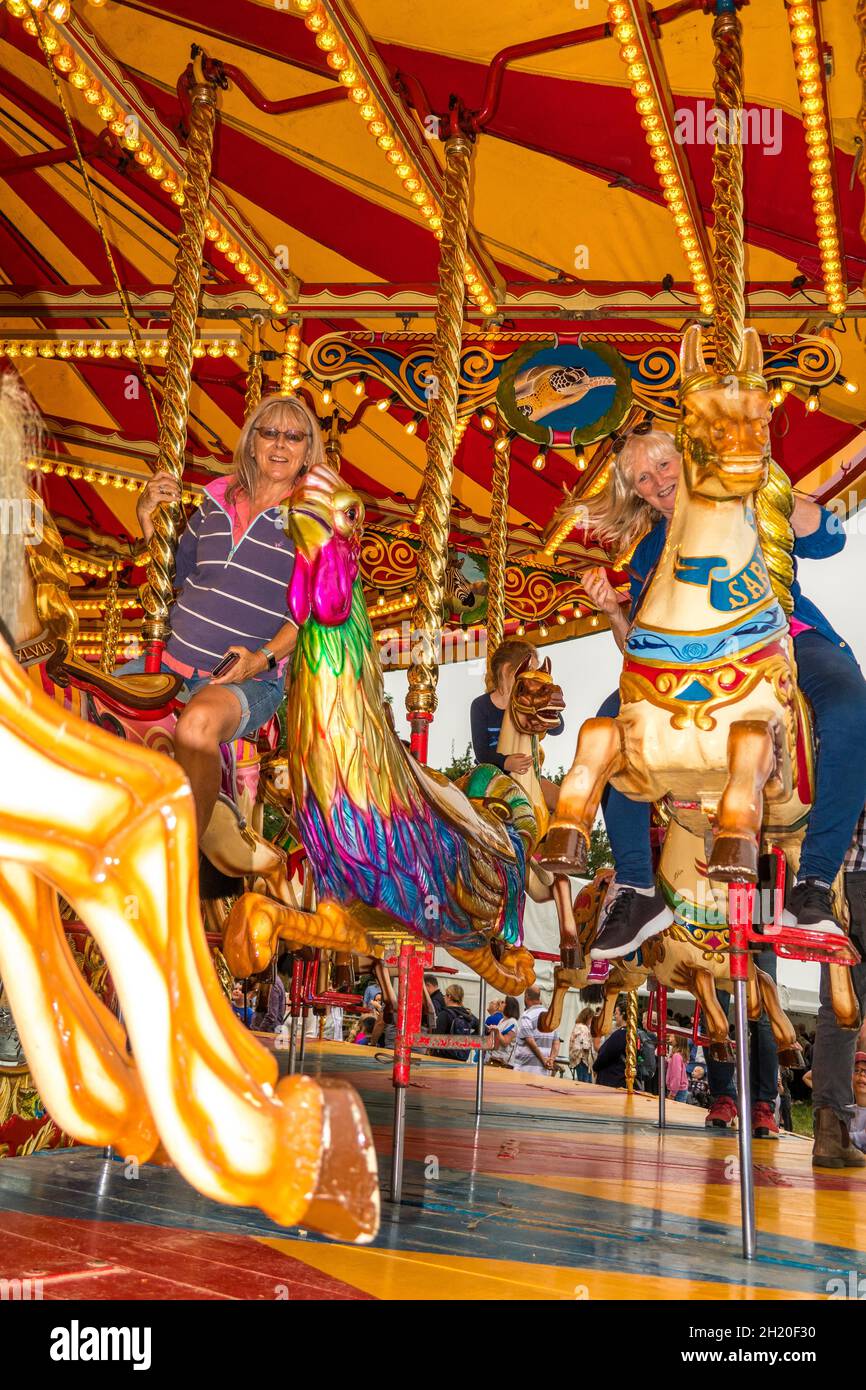 Gallopers hi-res stock photography and images - Alamy