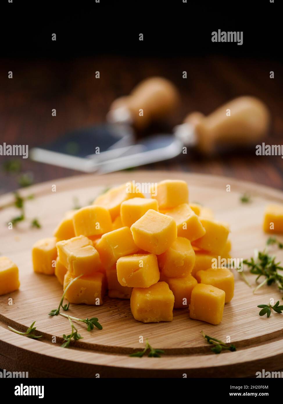 Dicing cheese hi-res stock photography and images - Alamy