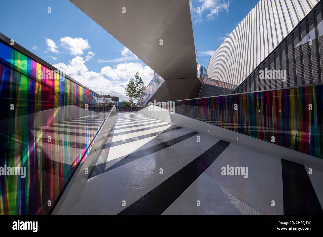 The Tide Walkway, Greenwich Peninsula London England UK Stock Photo - Alamy