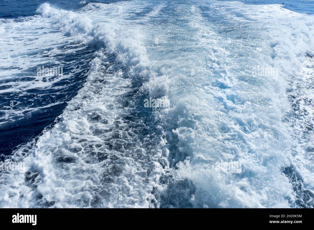 Water splashes behind the ship or motorboat wake in the ocean Stock ...