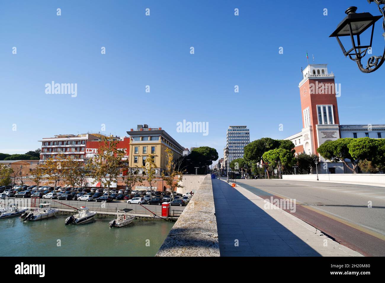 Pescara, Abruzzo, Italy. View of Pescara showing the Palazzo di Citta ...