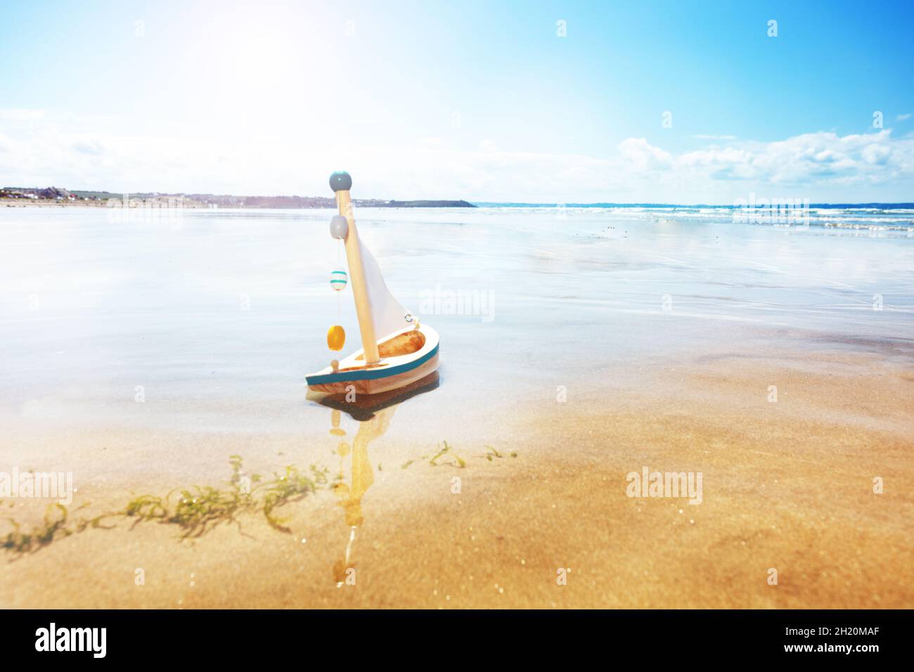 Little sail hi-res stock photography and images - Alamy