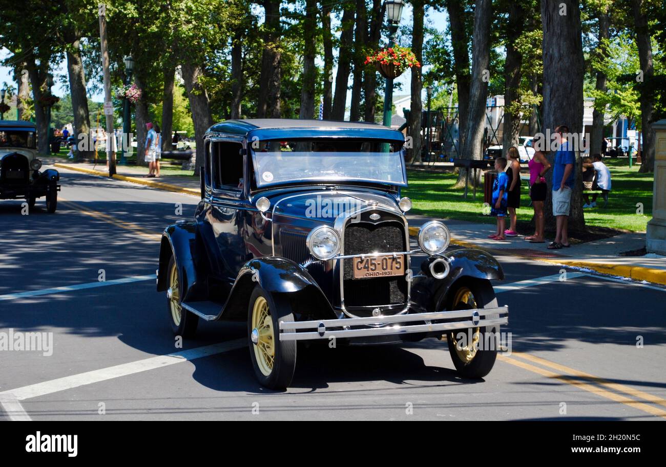 Car parade hi-res stock photography and images - Alamy