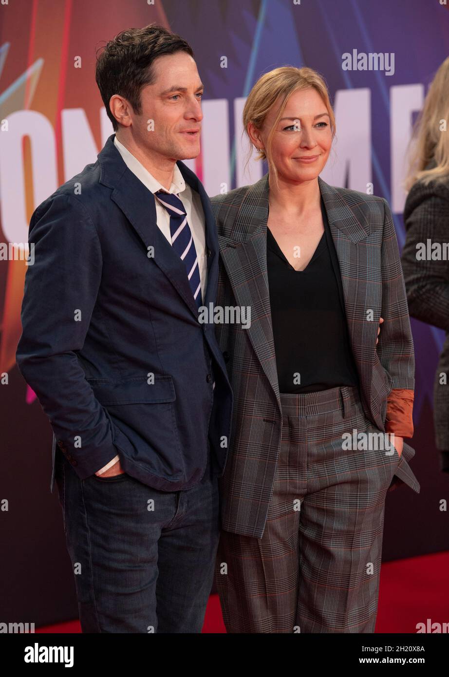 LONDON, ENGLAND - OCTOBER 13: David Conrad and Juliet Rylance attend ...