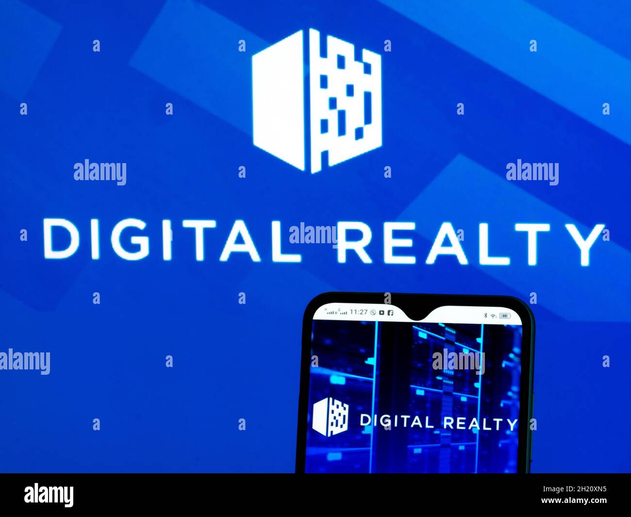 Digital realty logo hi-res stock photography and images - Alamy