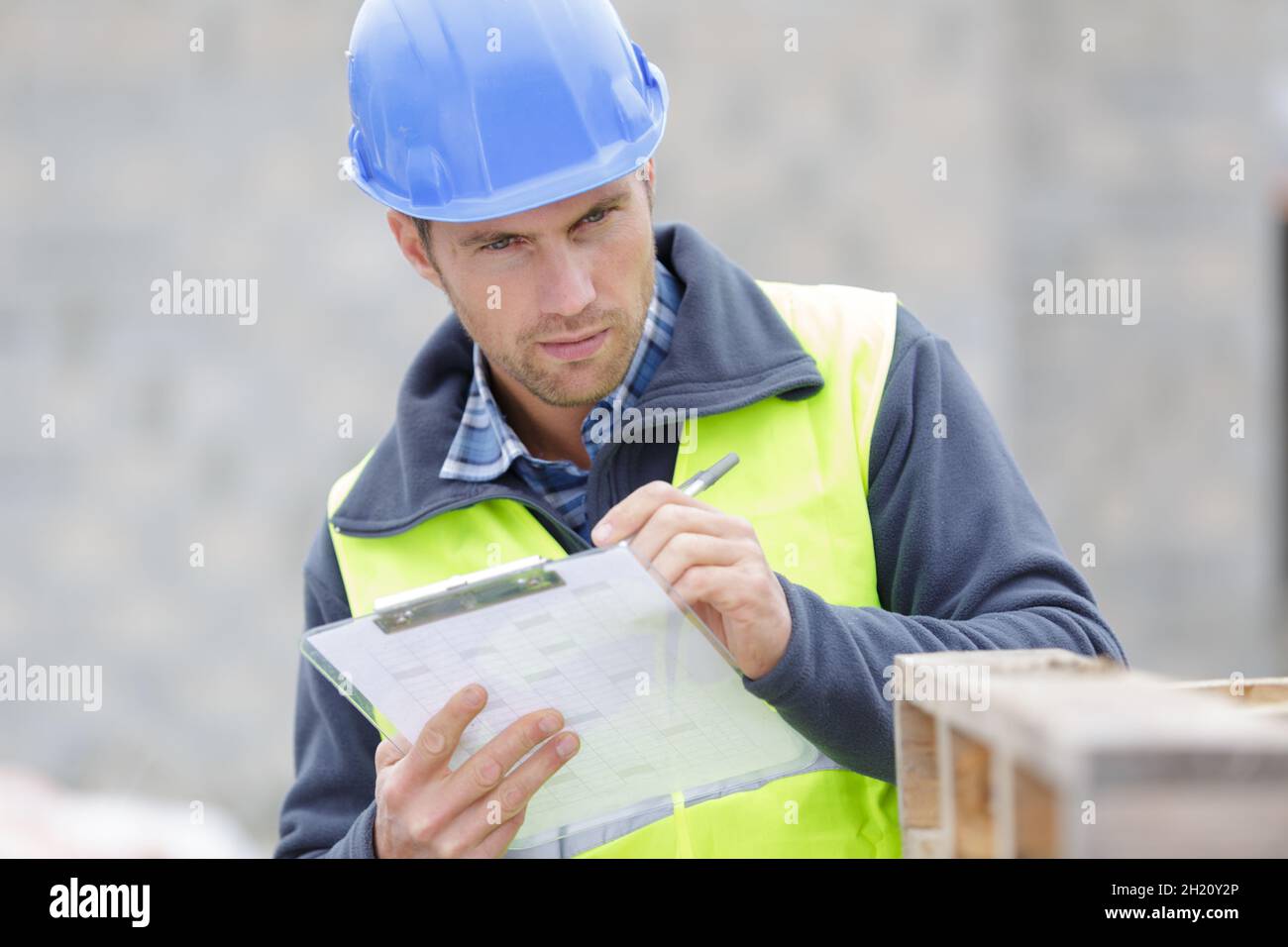 Reviewing plans hi-res stock photography and images - Alamy