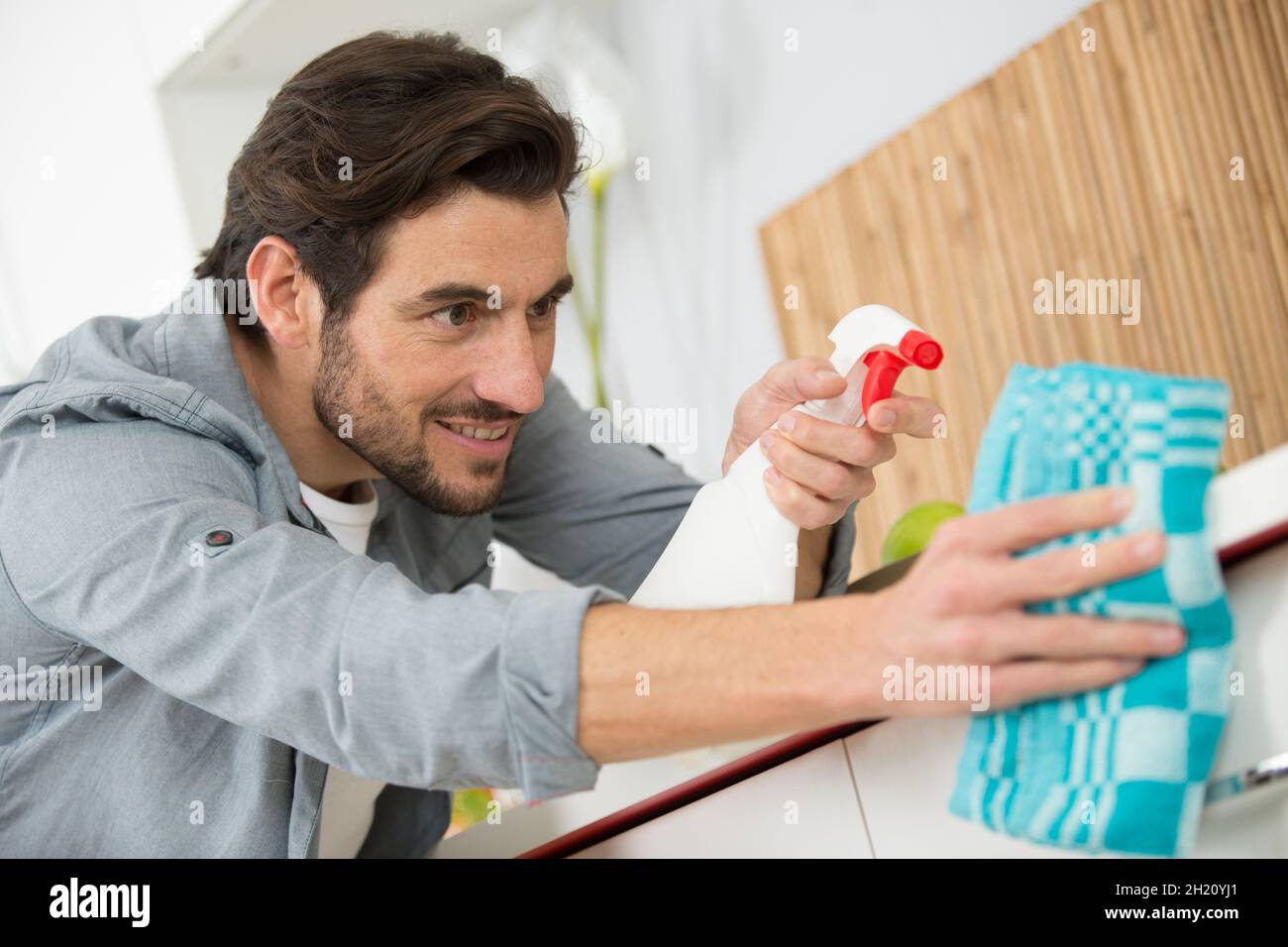 Cooktop maintenance hi-res stock photography and images - Alamy