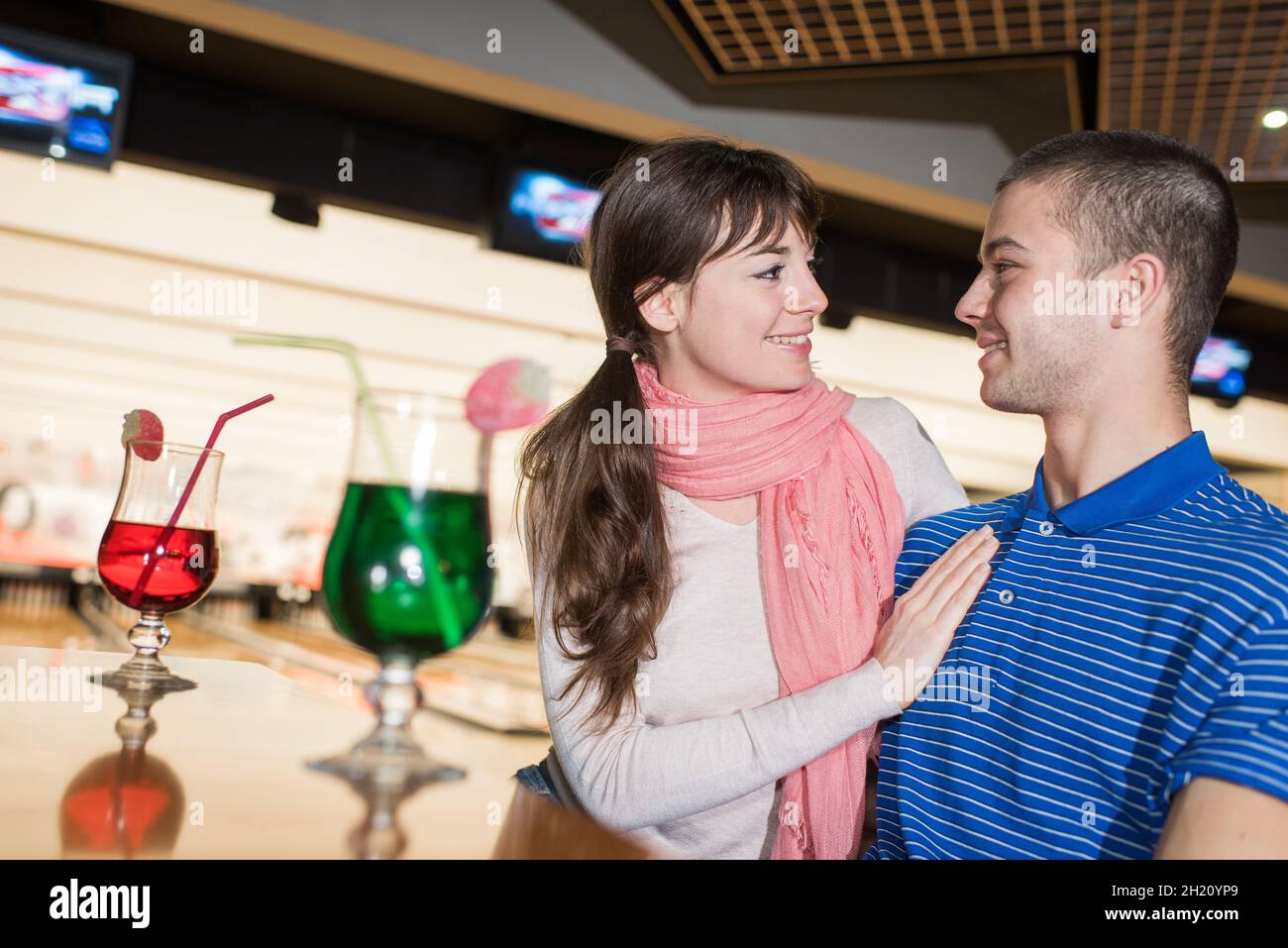 people drinking in bar in a club Stock Photo - Alamy