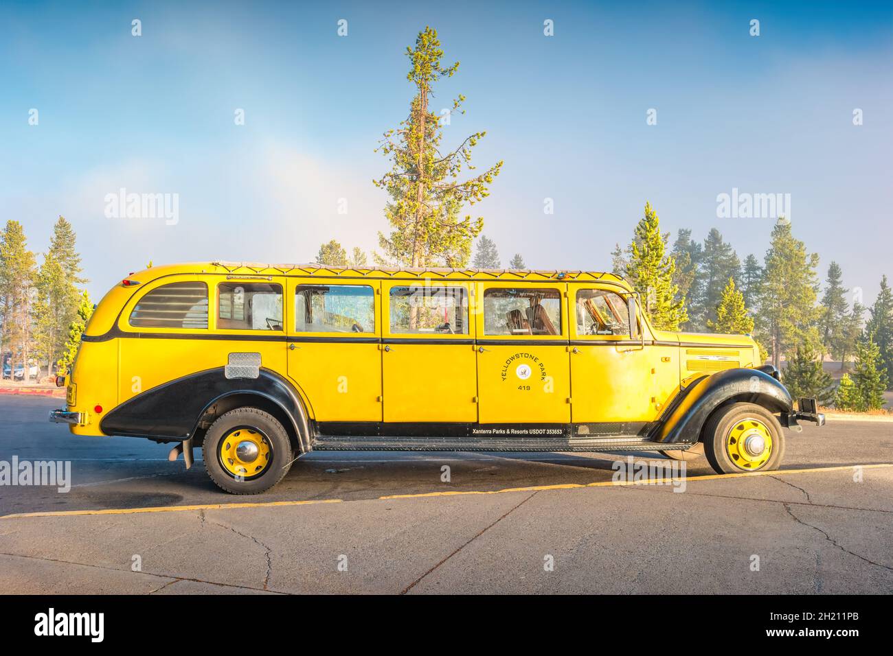 Bus destination hi-res stock photography and images - Alamy