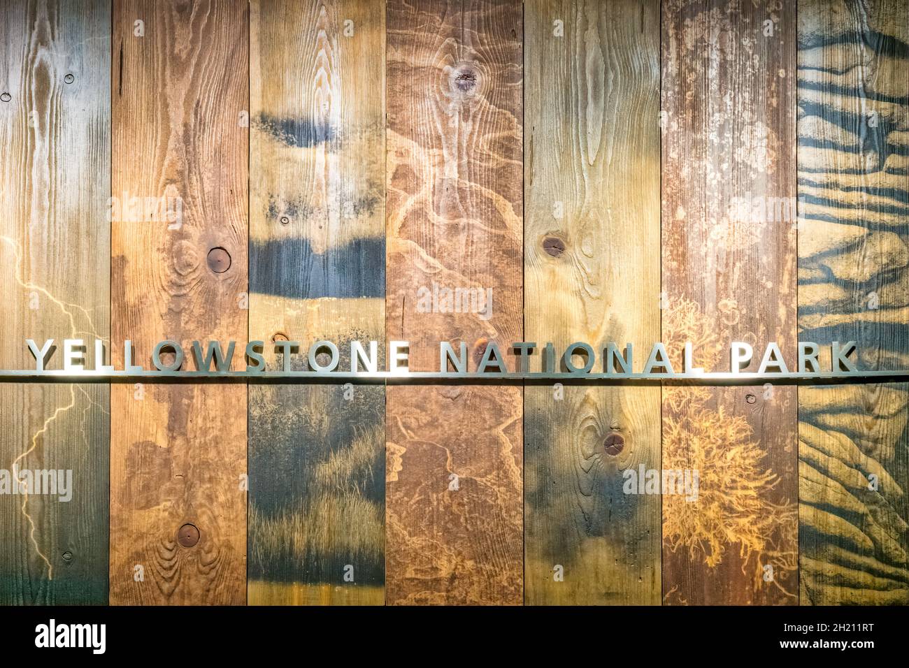 Yellowstone national park sign hi-res stock photography and images - Alamy