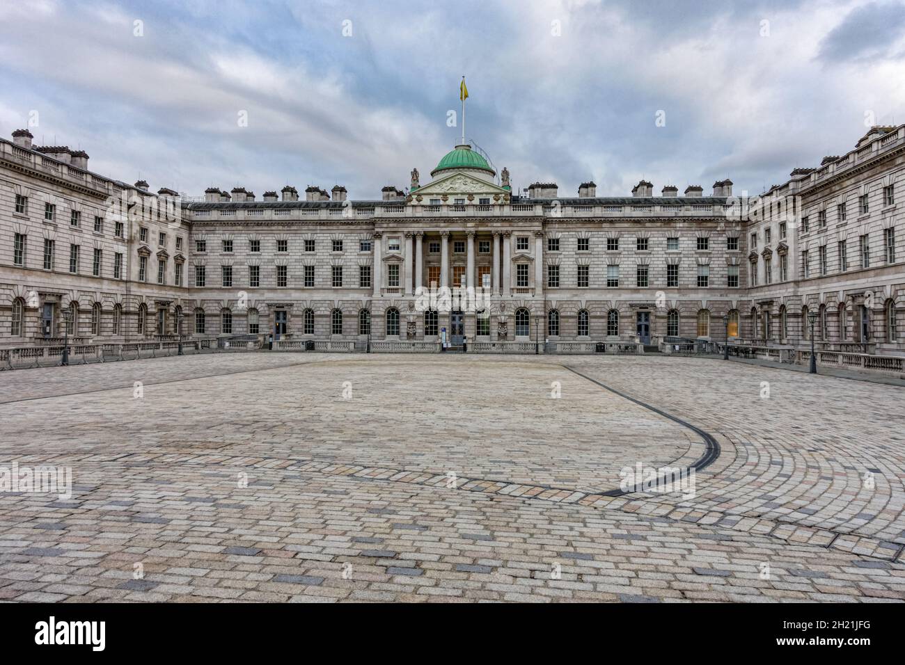 London neoclassical architecture hi-res stock photography and images ...