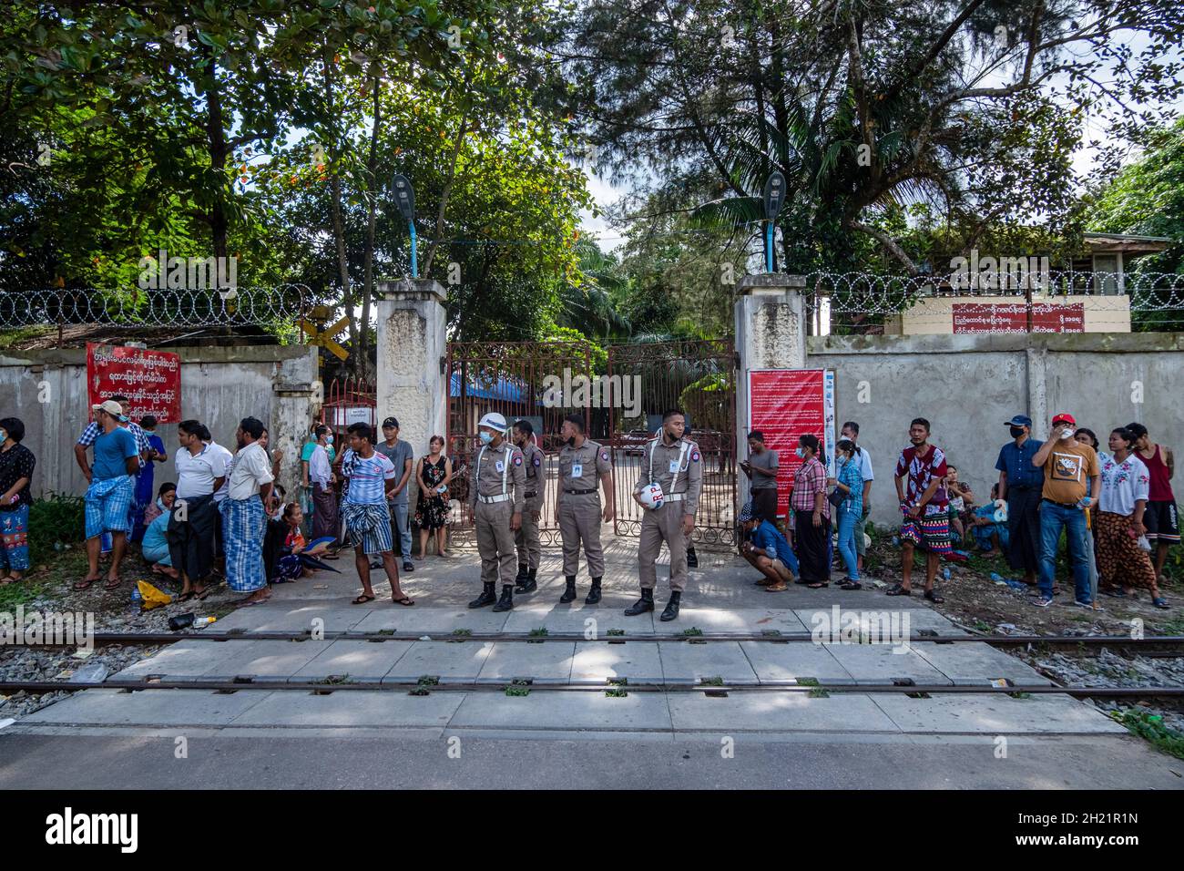 Yangon, Myanmar. 19th Oct, 2021. Staff members of Myanmar Prison ...