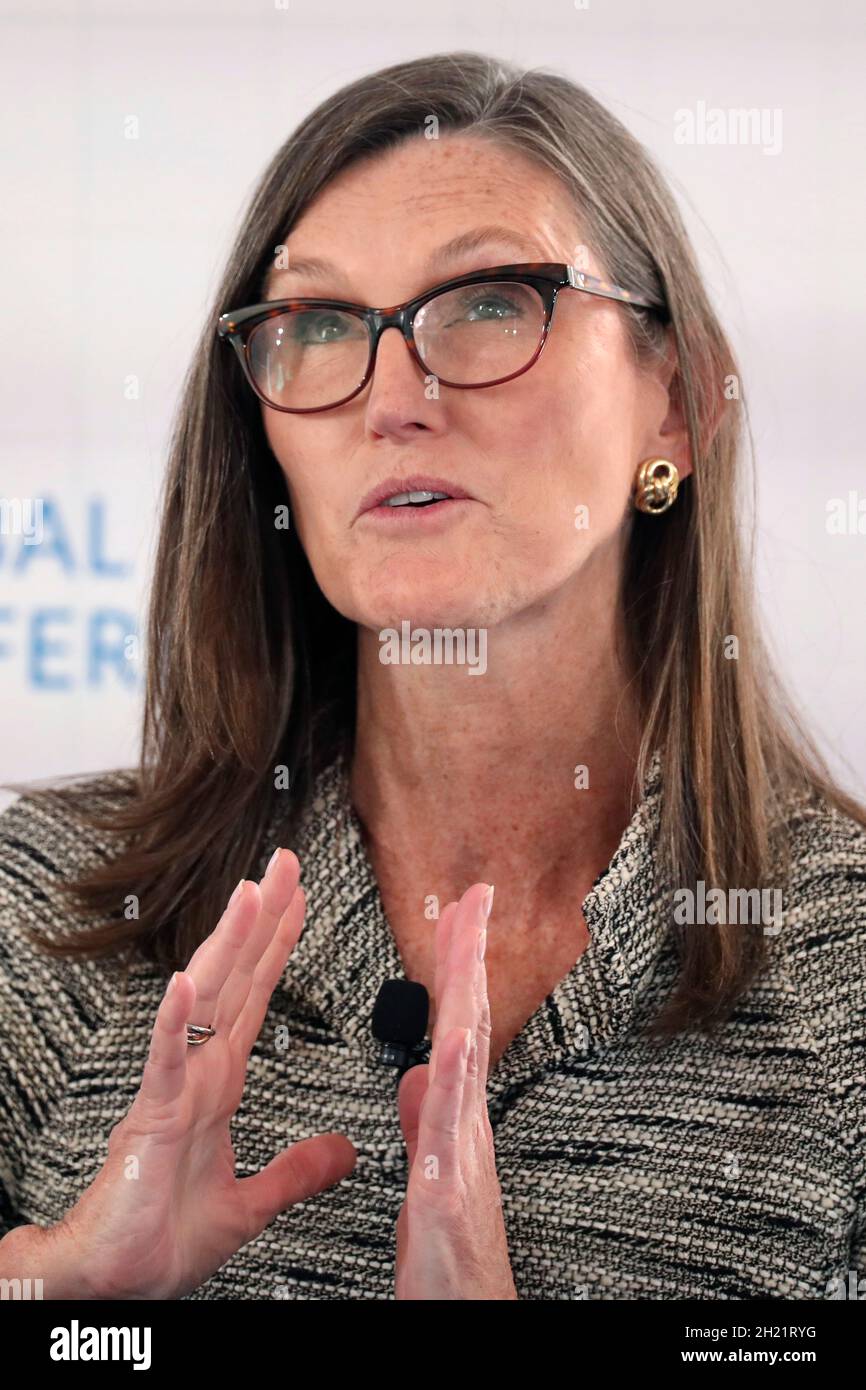 Catherine wood hi-res stock photography and images - Alamy