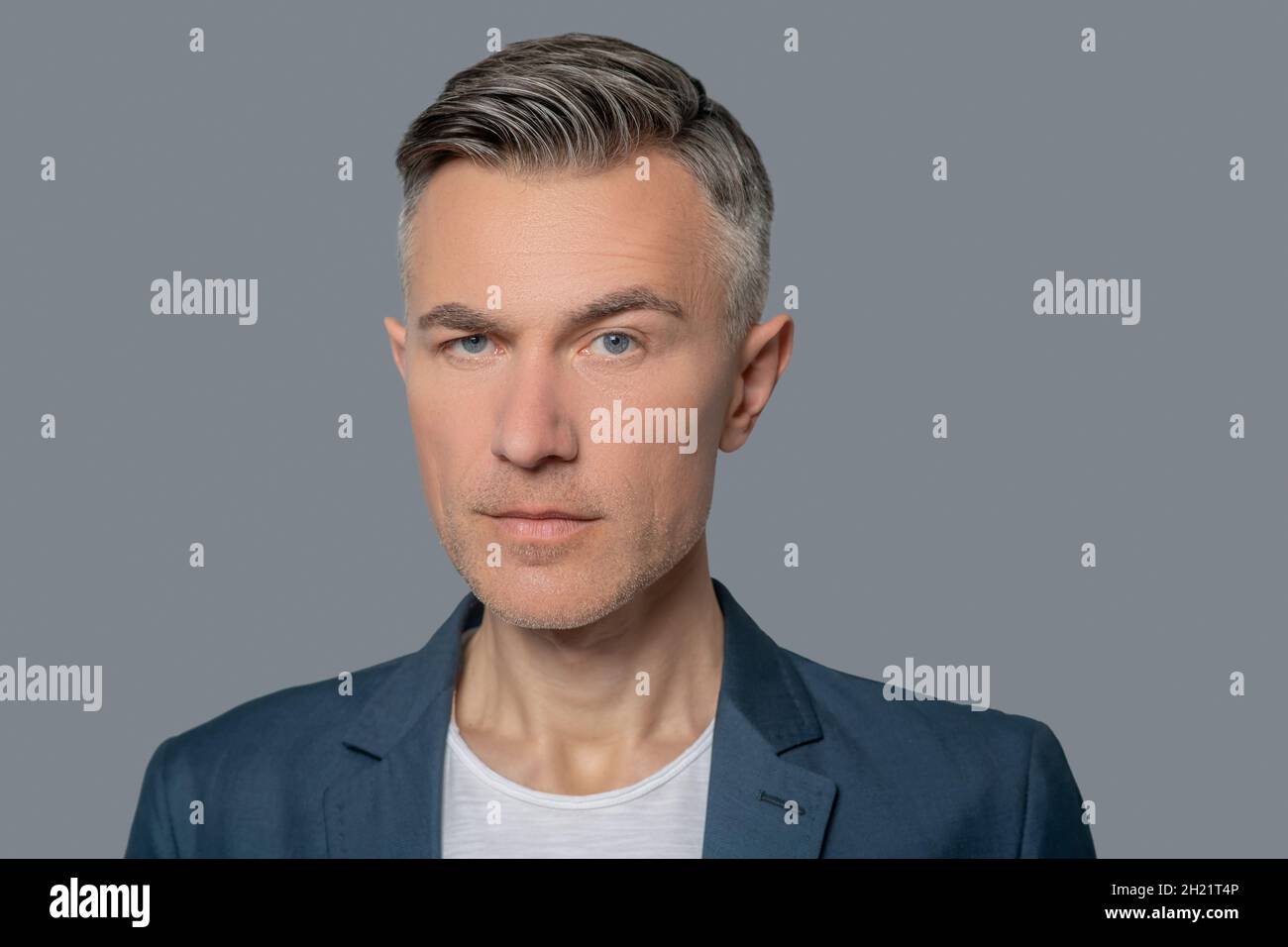 Raised eyebrow hi-res stock photography and images - Alamy