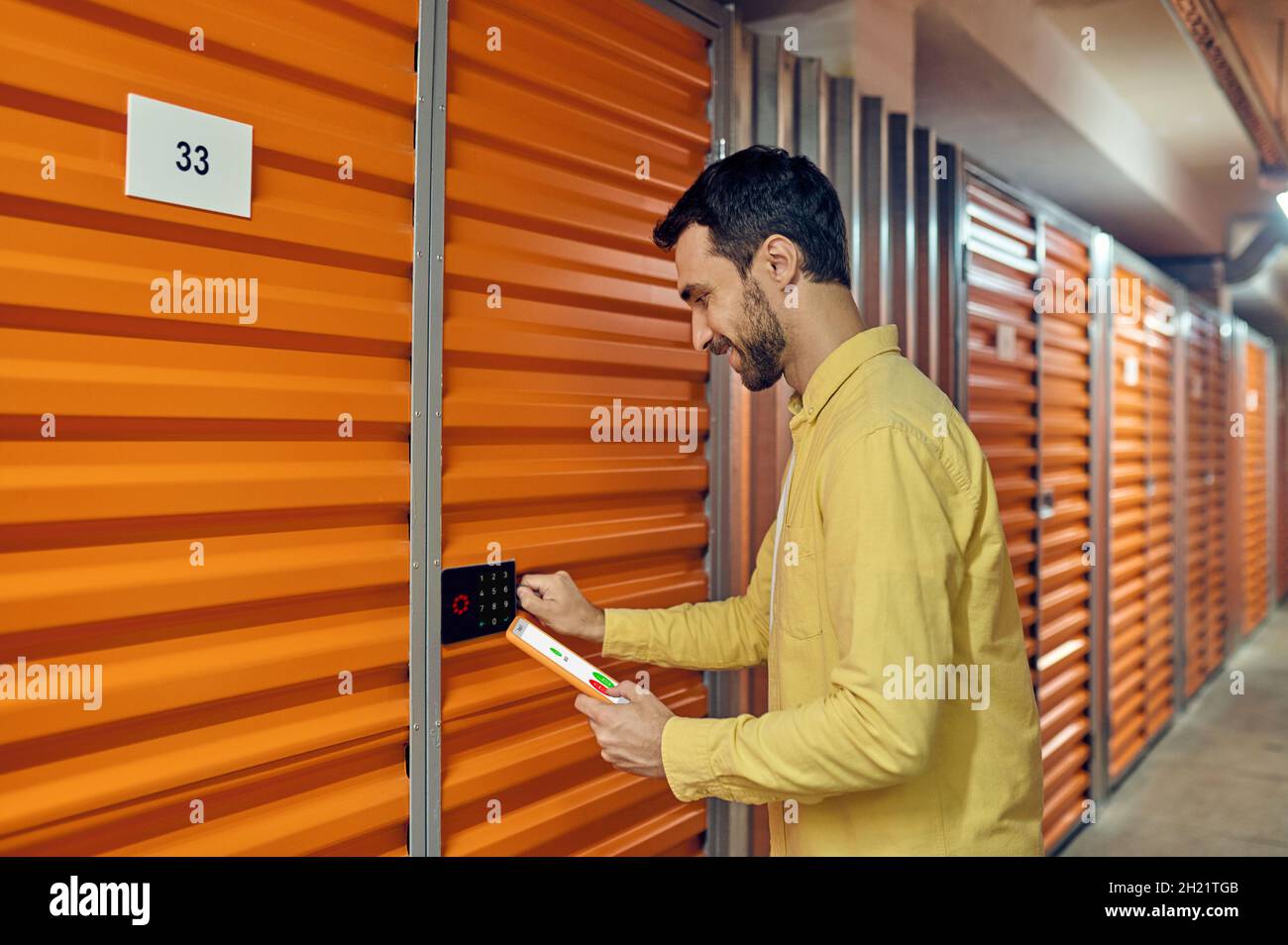 Man opening lock hi-res stock photography and images - Alamy