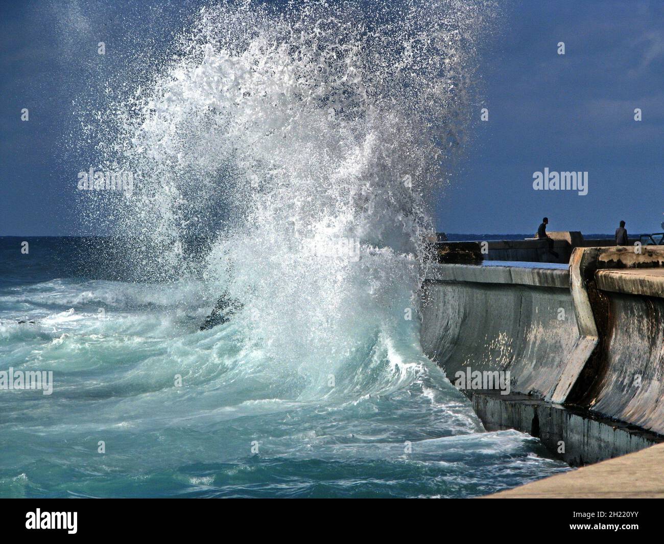 Clashing architecture hi-res stock photography and images - Alamy