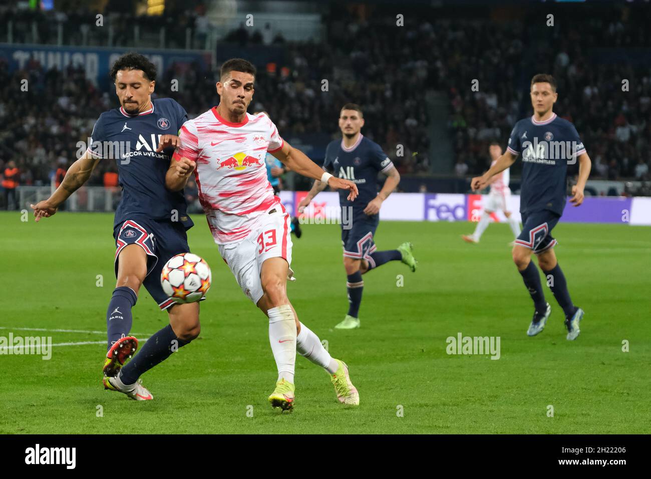 Parc des princes psg stadium group hi-res stock photography and images ...