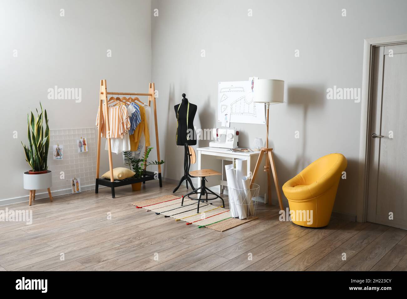 Tailors workplace mannequin in hi-res stock photography and images - Alamy