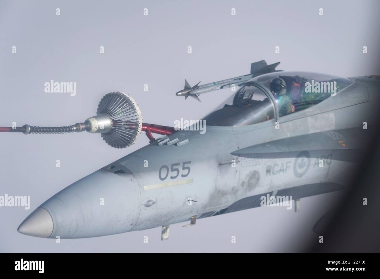 A Royal Canadian Air Force CC-150T Polaris strategic airlift and air-to ...