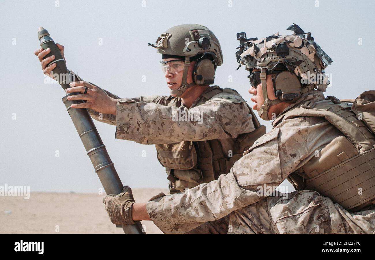 60mm mortar system hi-res stock photography and images - Alamy