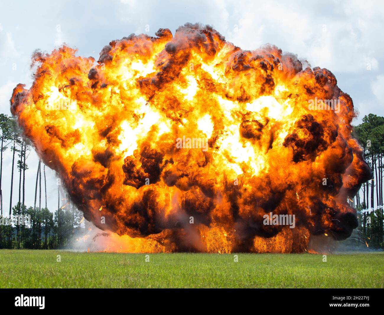 Explosive ordnance disposal range hi-res stock photography and images ...