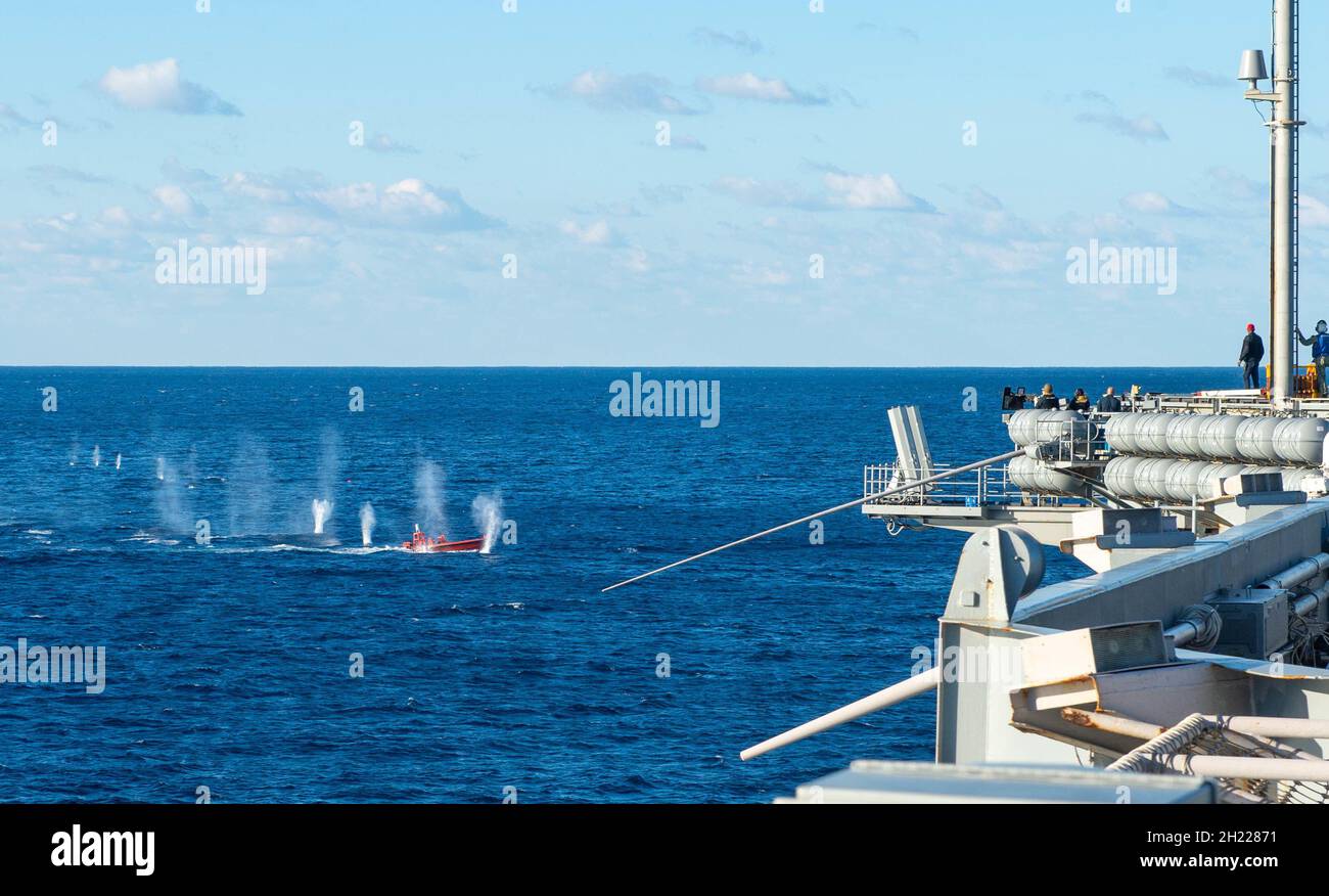 50 caliber deck gun hi-res stock photography and images - Alamy