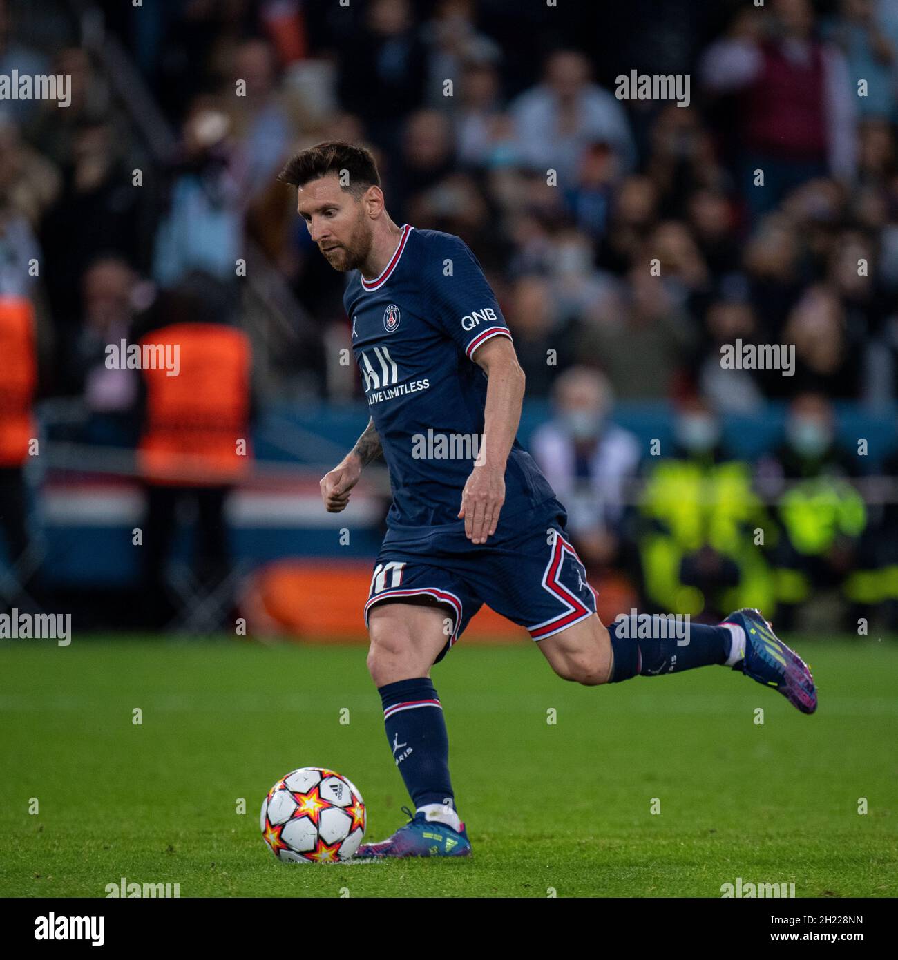 Lionel messi penalty hi-res stock photography and images - Alamy