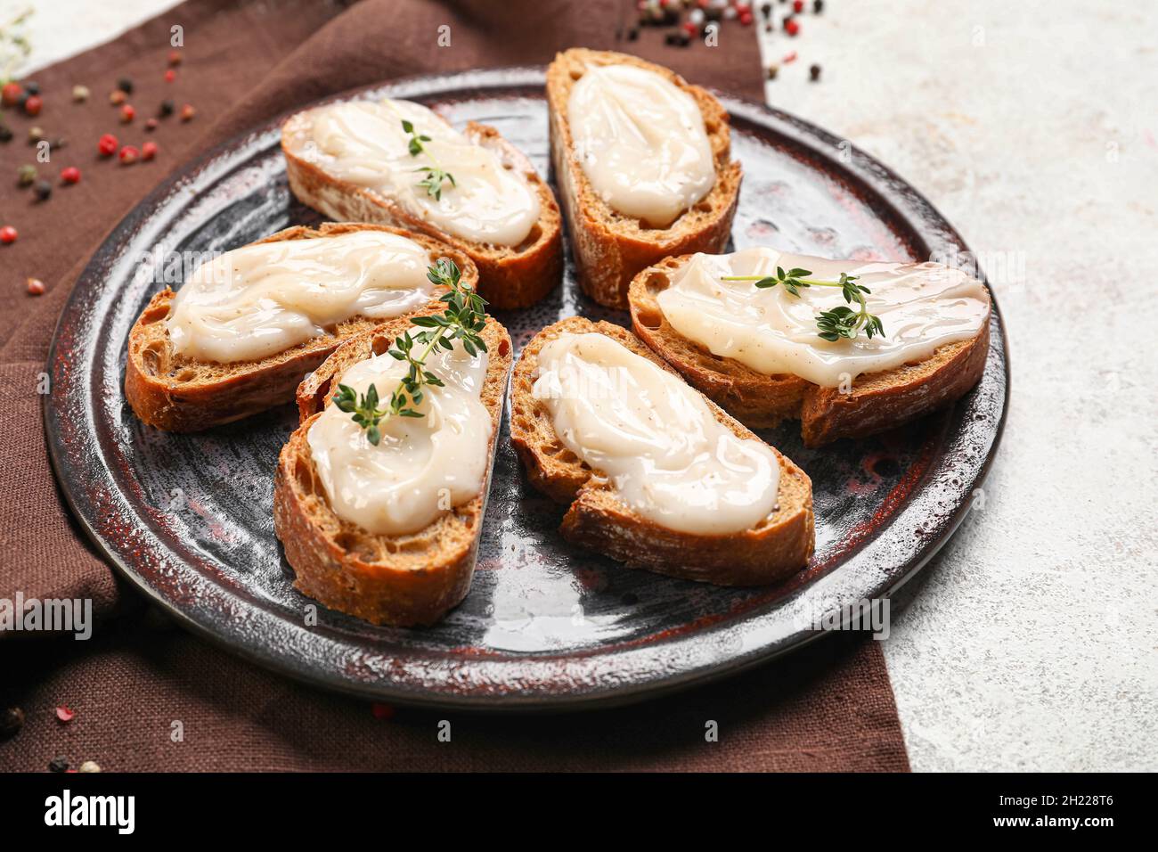 Plate bread lard spread hi-res stock photography and images - Alamy