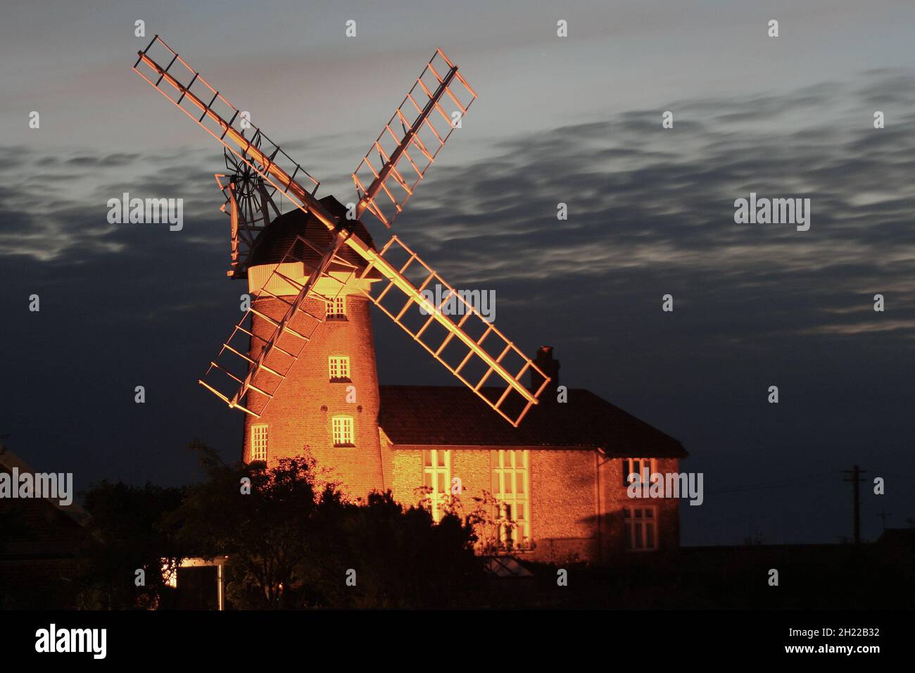 Retro gardening architecture hi-res stock photography and images - Alamy