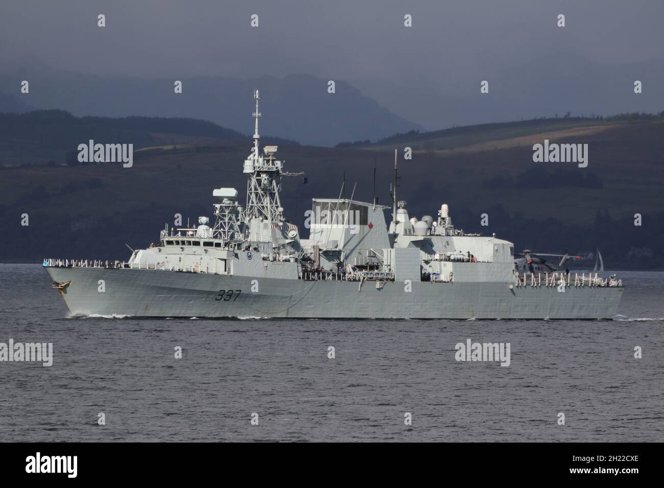 HMCS Fredericton (FFH-337), a Halifax-class (or City-class) frigate of ...