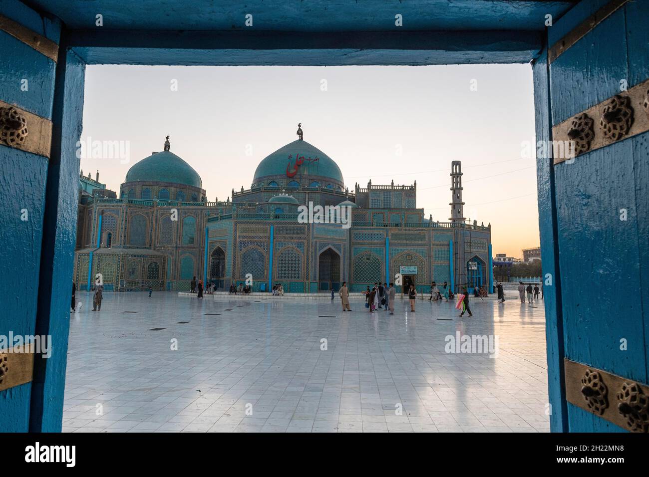 Blue Mosque, Mazar-E-Sharif, Afghanistan Stock Photo - Alamy