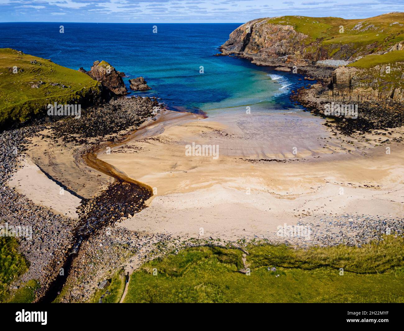 Outer hebrides aerial hi-res stock photography and images - Alamy