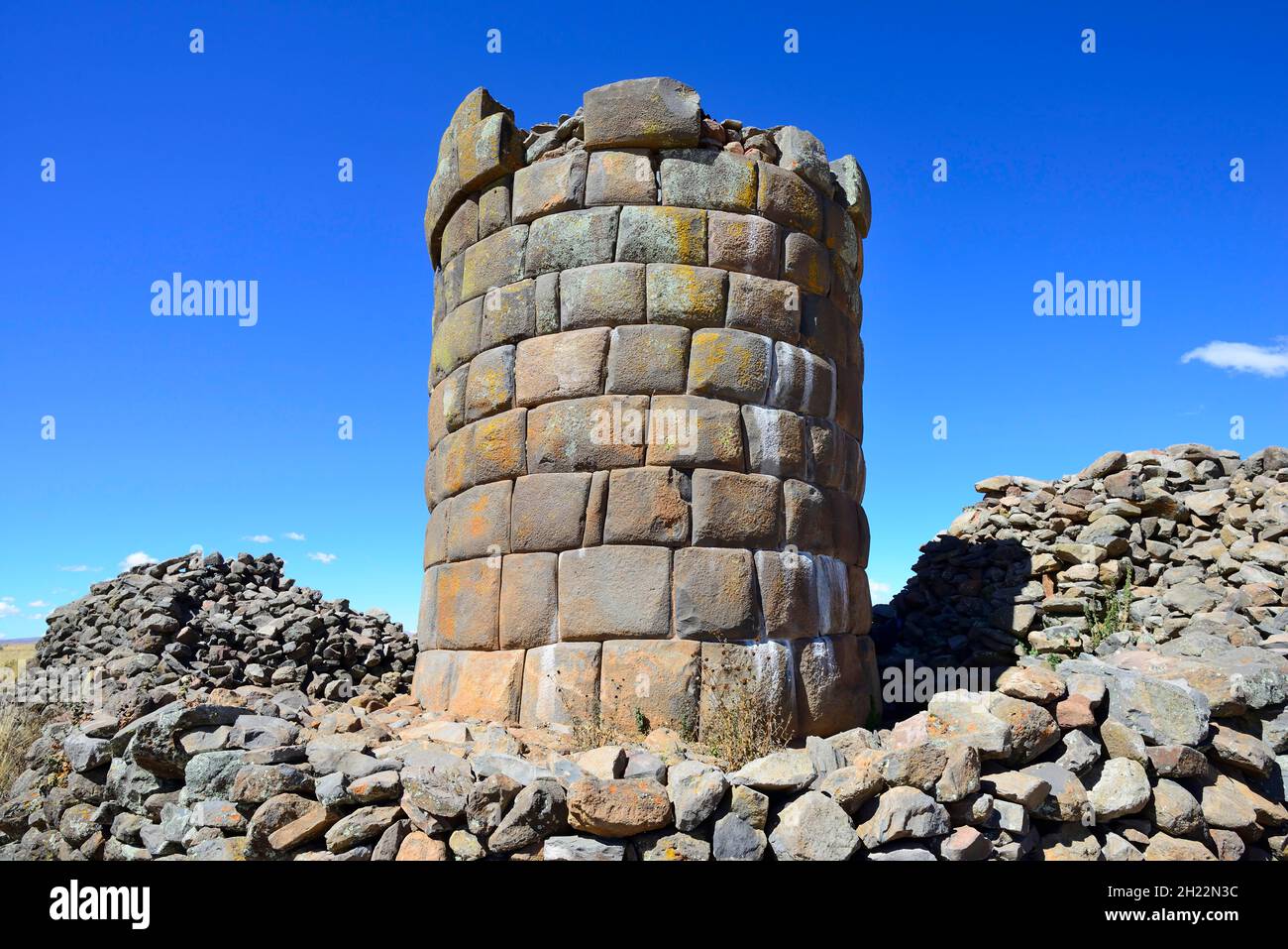 Peru chullpas cutimbo puno hi-res stock photography and images - Alamy