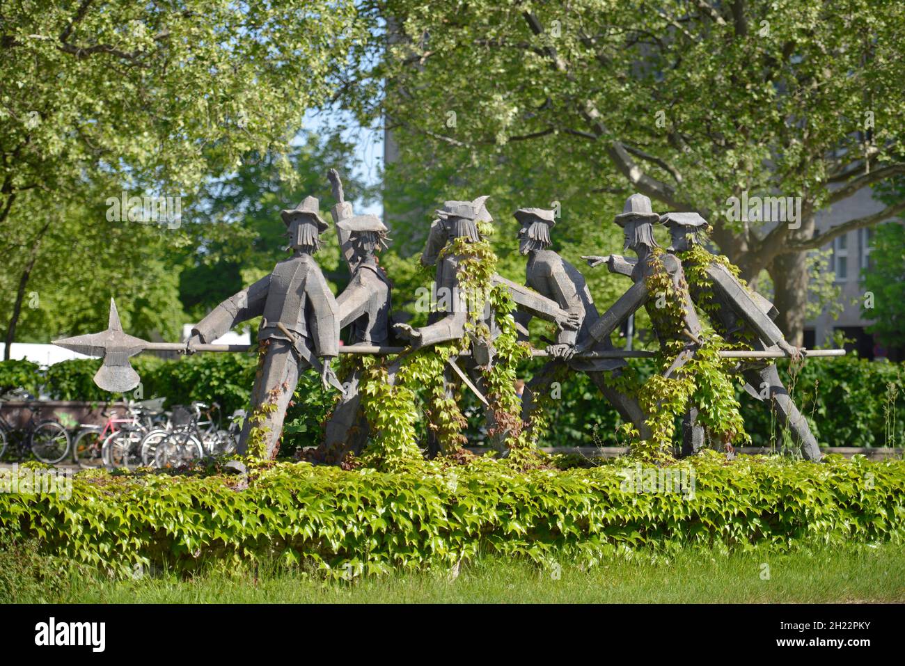 Sculpture The Seven Swabians, Hohenzollerndamm, Fehrbelliner Platz ...