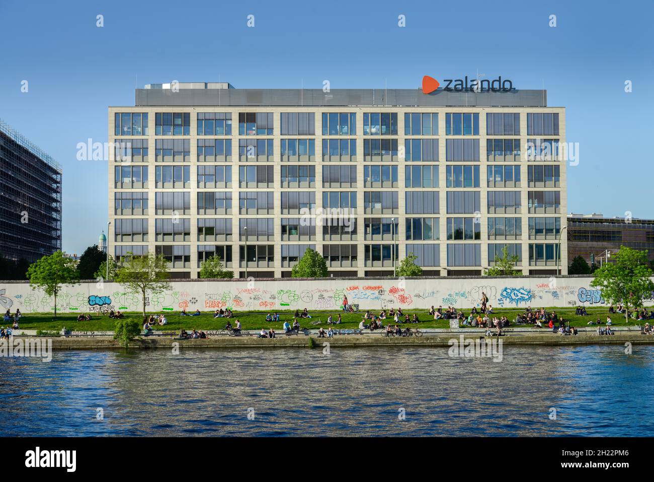 Zalando headquarter berlin hi-res stock photography and images - Alamy