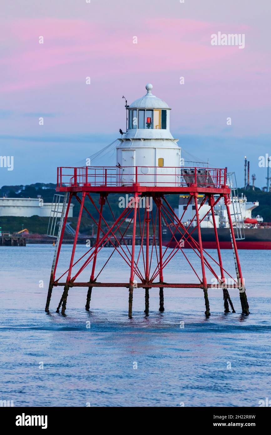 Spit bank lighthouse hi-res stock photography and images - Alamy