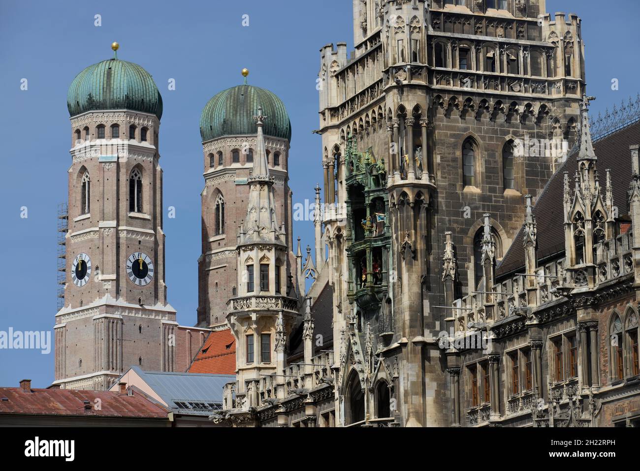 Church of Our Lady, New Town Hall, Marienplatz, Munich, Bavaria ...