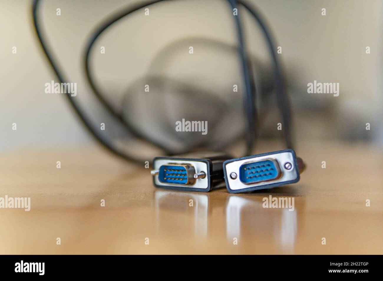 VGA Cable on office desk with connecting pins Stock Photo - Alamy