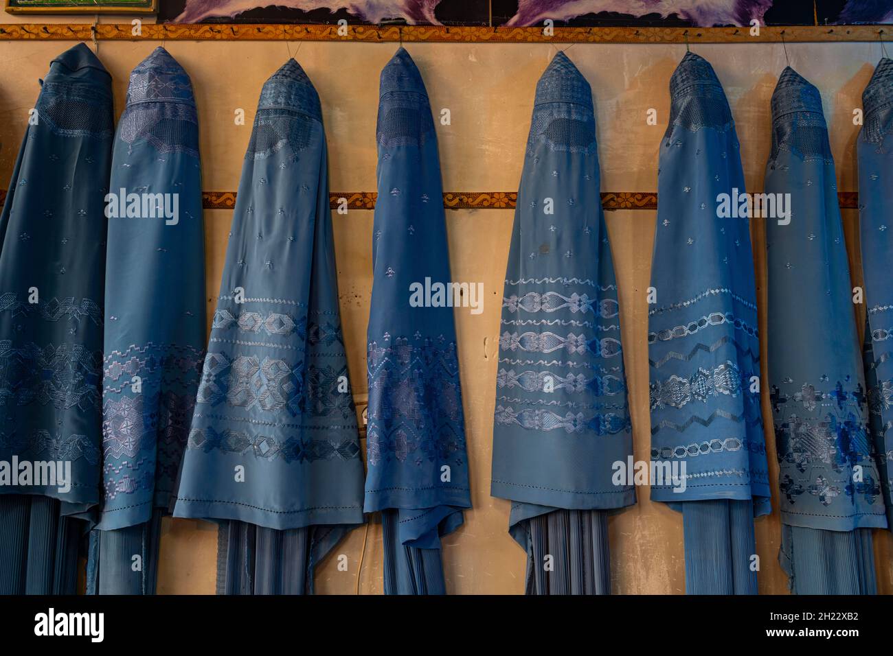 Burqa hi-res stock photography and images - Alamy